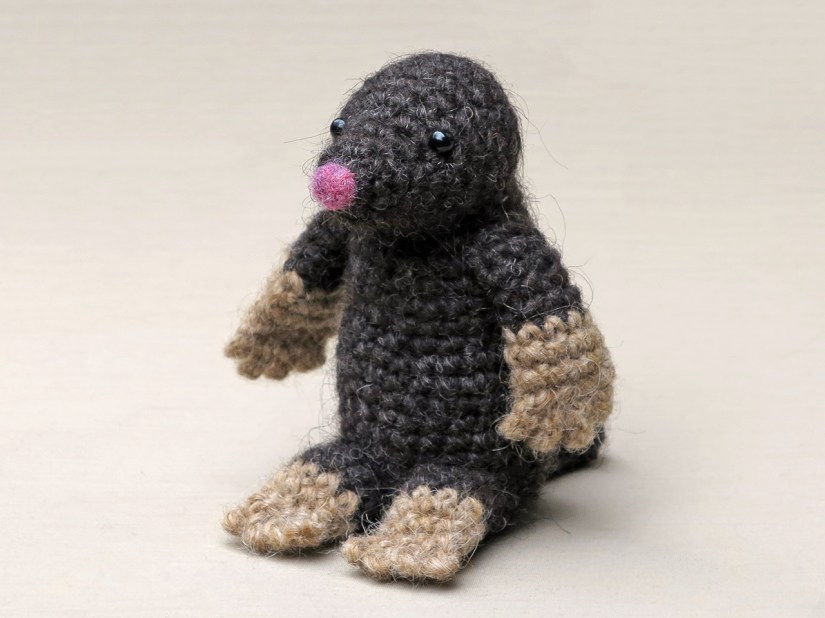 Moser, a crochet mole pattern