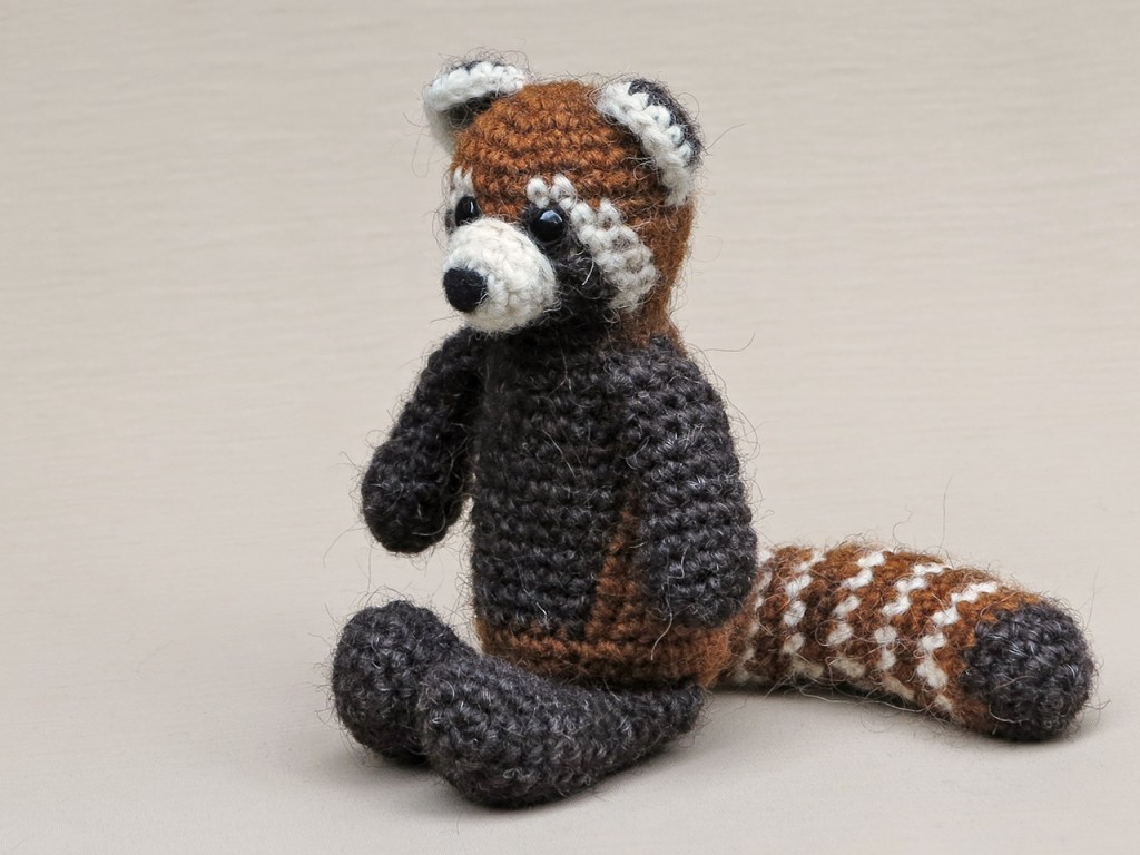Bodo, crochet red panda pattern