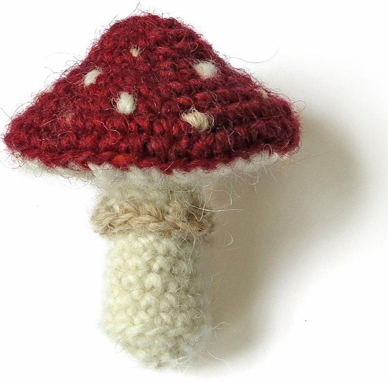 Toadsies, free crochet toadstool patterns