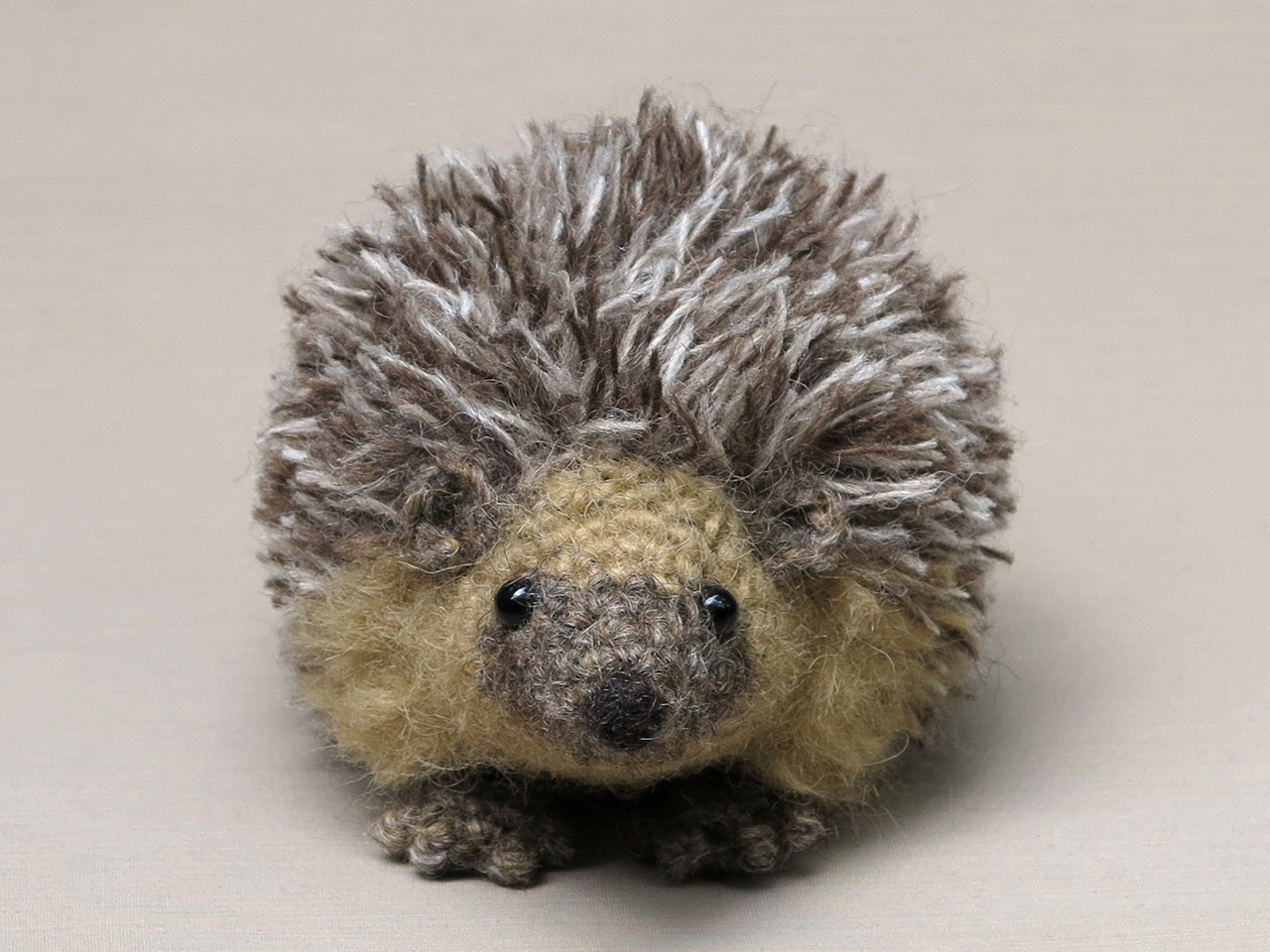 Realistic crochet hedgehog pattern