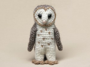 Barnsby, crochet barn owl pattern