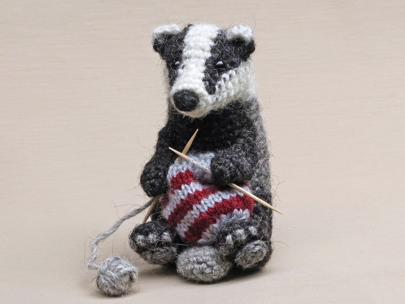 Flunsie, relaxed and realistic crochet badger pattern
