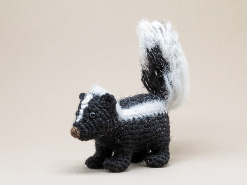 amigurumi-crochet-skunk-pattern